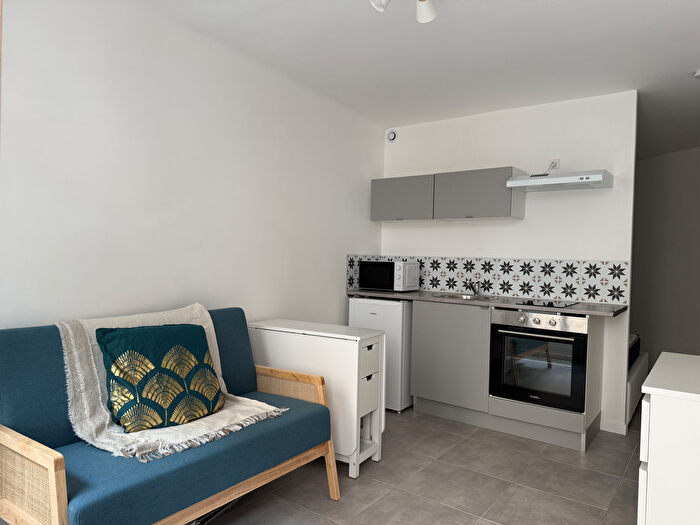 La Roque-d'Anthéron : Appartement 1 pièce à louer