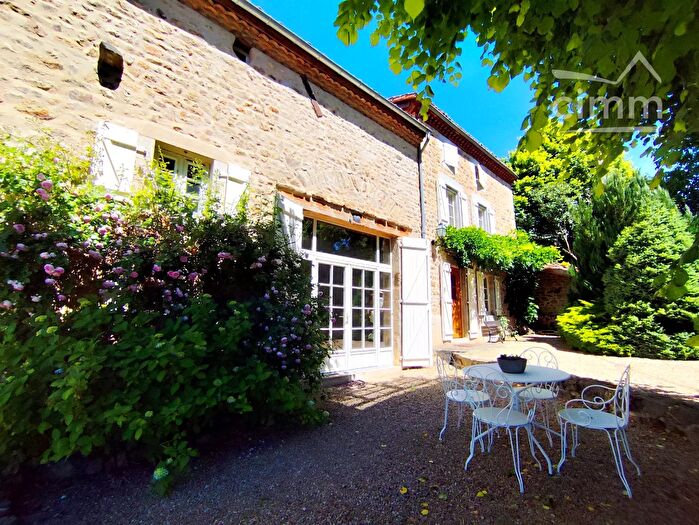 Cunlhat : Maison 12 pièces à vendre