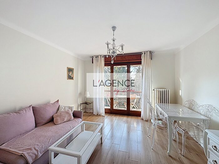 Appartement à louer - Thionville, Saint-Pierre - 3 pièces - 2 chambres