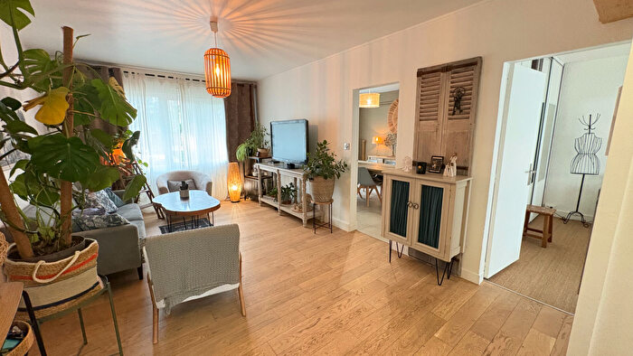 Appartement à vendre - Tours, La Bergeonnerie - 5 pièces - 3 chambres