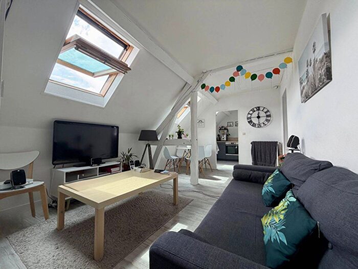 Coteaux Ouest-Pasteur, Rouen : Appartement 4 pièces à louer