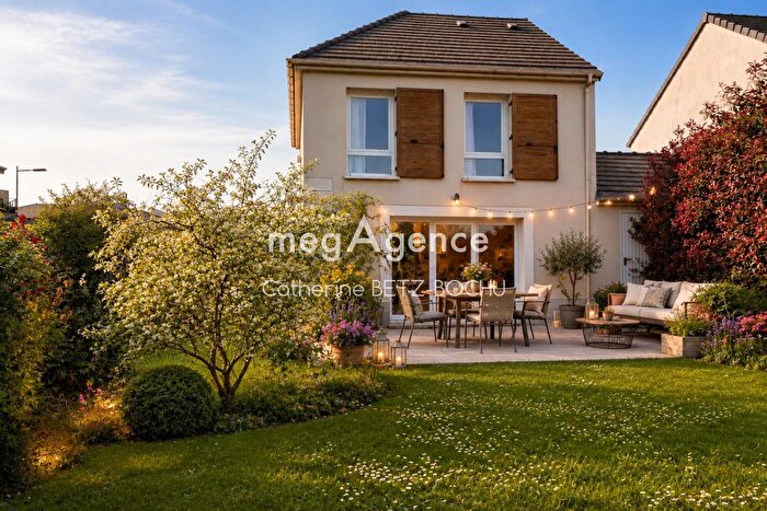Maison 4 pièces à Villeron, à vendre