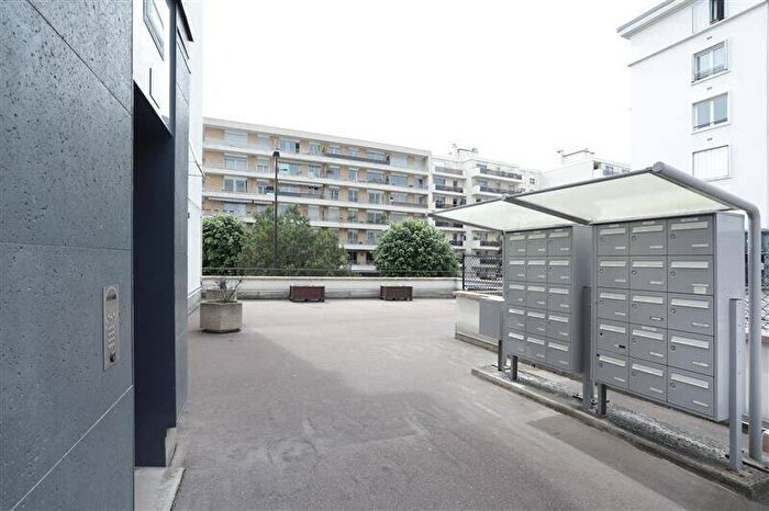 Appartement à louer - Ile de la Jatte-Square Baudin, Levallois-Perret - 5 pièces - 4 chambres