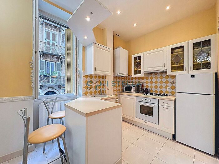 Maison à louer - Gare, Ajaccio - 3 pièces - 2 chambres