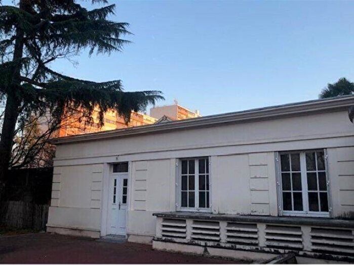 Maison à louer - Centre, Nanterre - 2 pièces - 1 chambre