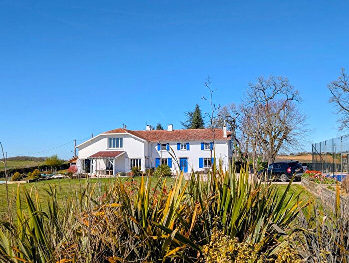 Maison à vendre - Montoussin - 15 pièces - 7 chambres