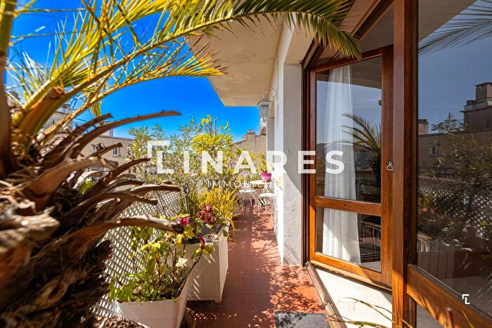 Marseille 4ème, Cinq Avenues : Appartement 4 pièces à vendre