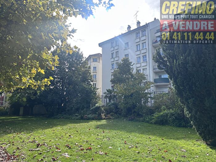 Asnières-sur-Seine, Centre-ville - Appartement 5 pièces à vendre