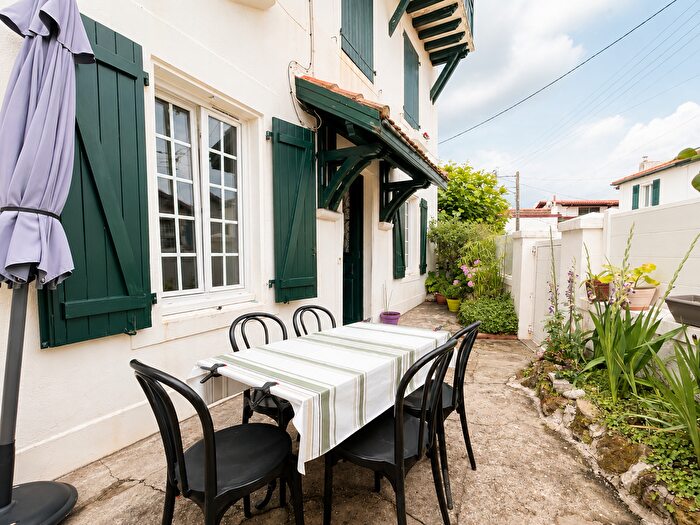 Biarritz, Saint-Charles, Phare, Larochefoucauld : Appartement 3 pièces à vendre