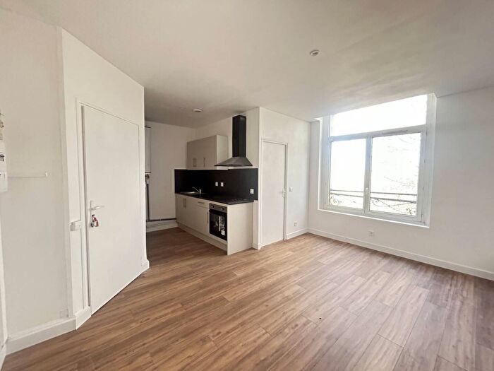 Appartement à louer - Nord, Le Cateau-Cambrésis - 1 pièce