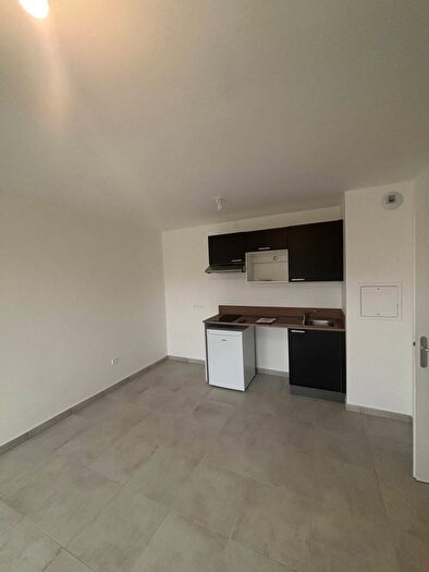 Appartement à louer - Petit Dammarie-Croix Saint Jacques, Dammarie-les-Lys - 2 pièces - 1 chambre