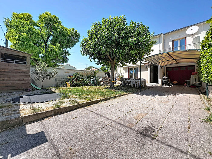 Orange, Colline, Etang : Maison 5 pièces à vendre