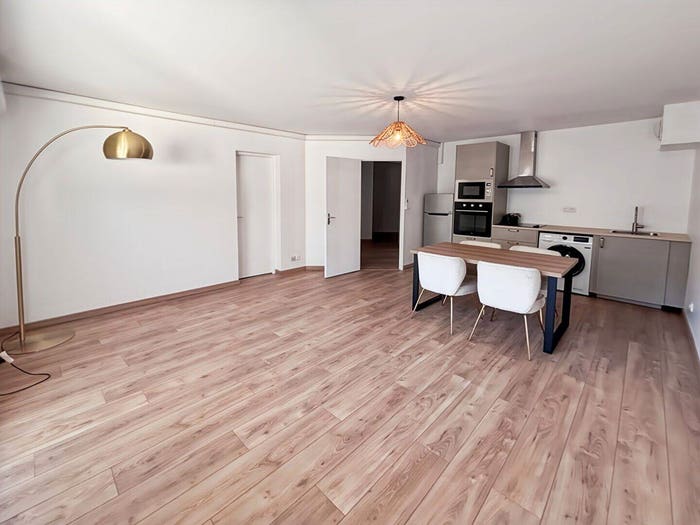 Centre Ville, Mennecy : Appartement 2 pièces à louer