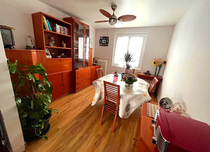 Maison à vendre - Nouâtre - 4 pièces - 3 chambres