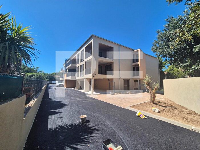 Appartement à vendre - Marguerittes - 3 pièces - 2 chambres