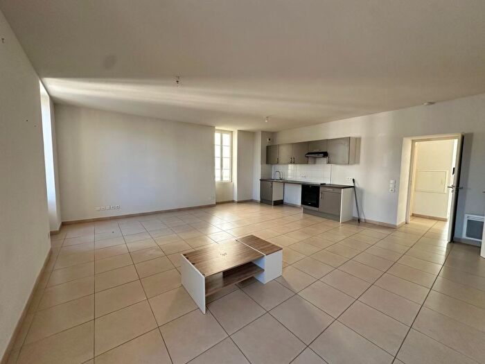 Appartement à louer - Prades - 3 pièces - 2 chambres