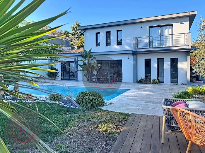 Maison à vendre - Les Adrets-de-lEstérel - 5 pièces - 3 chambres