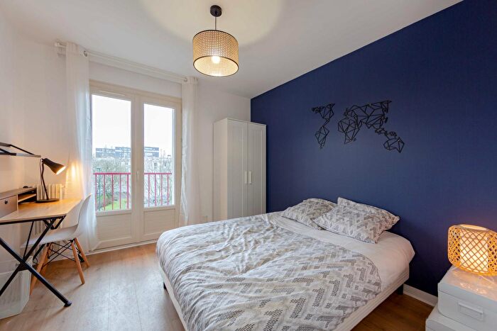 Appartement à louer - Quartiers Sud-Est, Francisco Ferrer - 6 pièces - 5 chambres