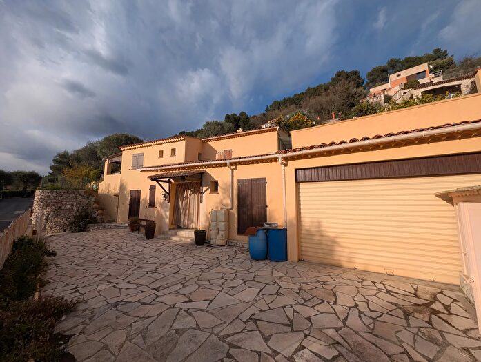 Maison à vendre - Blausasc - 4 pièces - 3 chambres