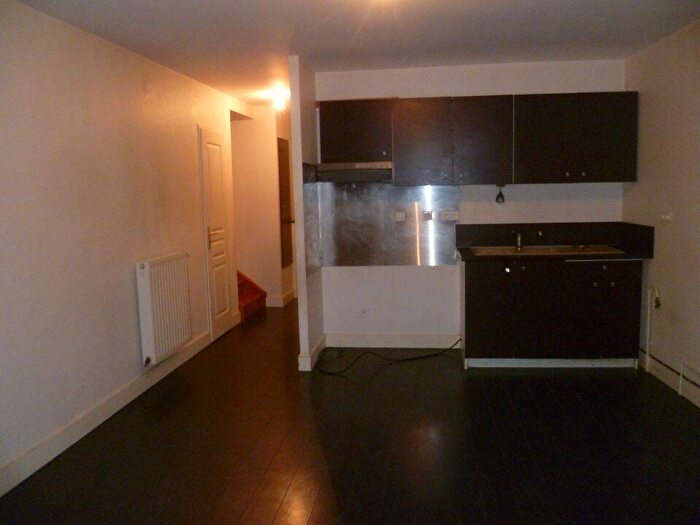 Appartement 3 pièces à Centre Ville, Saint-Vallier, à louer