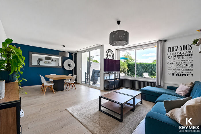 Champagne-sur-Oise : Maison 5 pièces à vendre