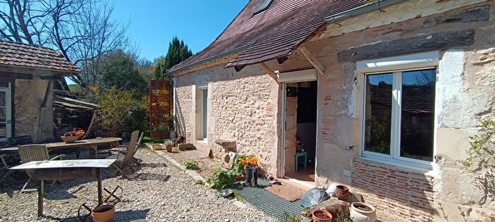 Maison à vendre - Limeyrat - 7 pièces - 3 chambres