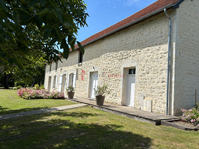 Le Pin-la-Garenne - Maison 7 pièces à vendre
