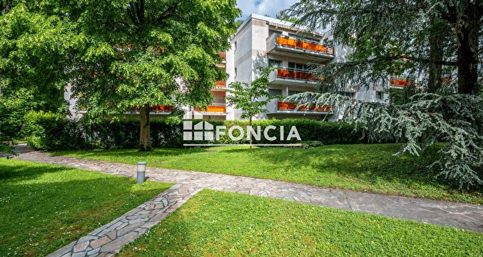 Le Plessis-Robinson, Malabry : Appartement 2 pièces à vendre