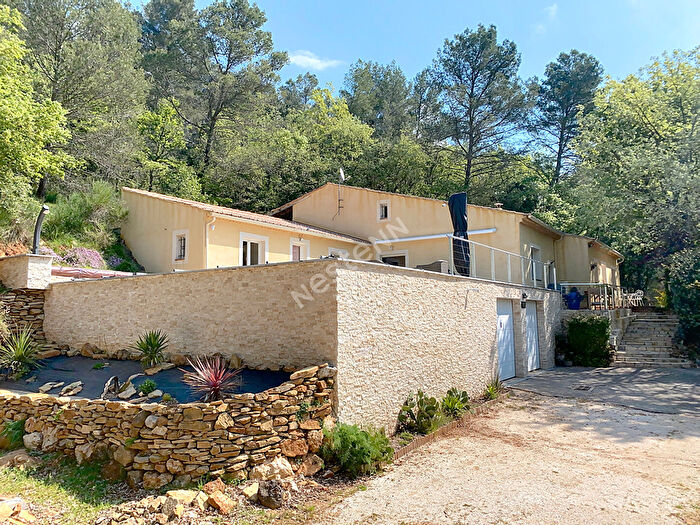 Maison à vendre - Évenos - 10 pièces - 4 chambres