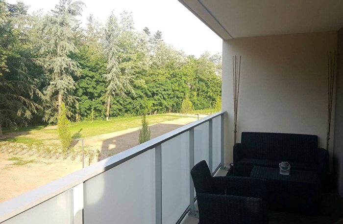 Appartement à louer - Le-Perollier, Écully - 4 pièces - 3 chambres