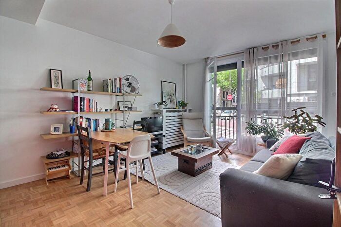 Appartement 3 pièces à vendre - Suresnes, République