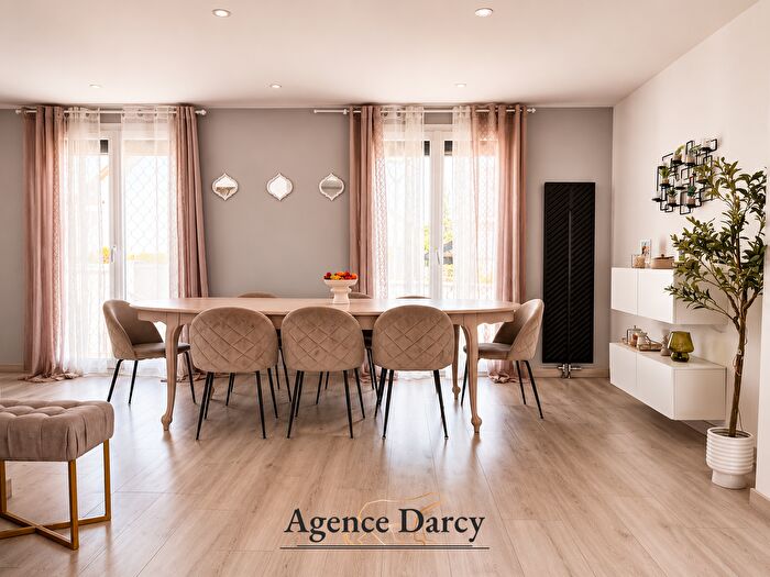 Maison 7 pièces à vendre à Ruffey-lès-Echirey