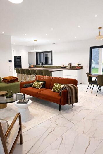 Maison à vendre - Cébazat - 7 pièces - 5 chambres