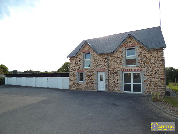 Saint-Hilaire-du-Harcouët : Maison 4 pièces à vendre