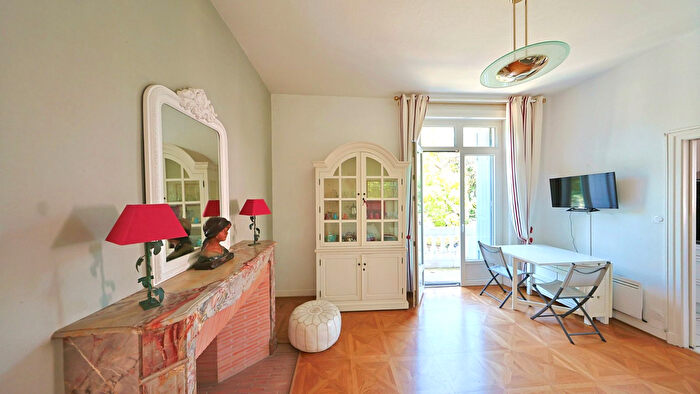 Appartement à vendre - Saint-Jean-de-Luz, Centre-ville - 3 pièces - 2 chambres