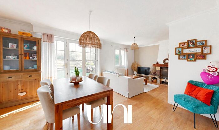 Maison à vendre - Brucourt - 4 pièces - 3 chambres