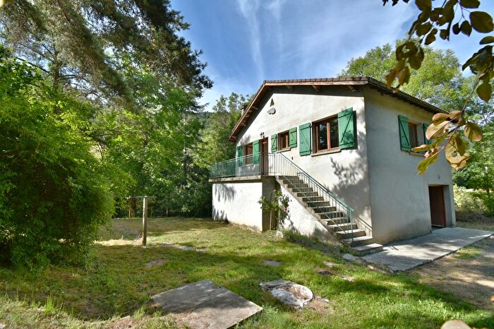 Maison 4 pièces à Saint-Martial, à vendre