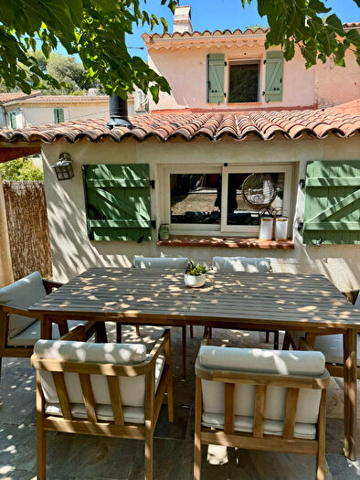 Maison à vendre - Simiane-Collongue - 3 pièces - 2 chambres