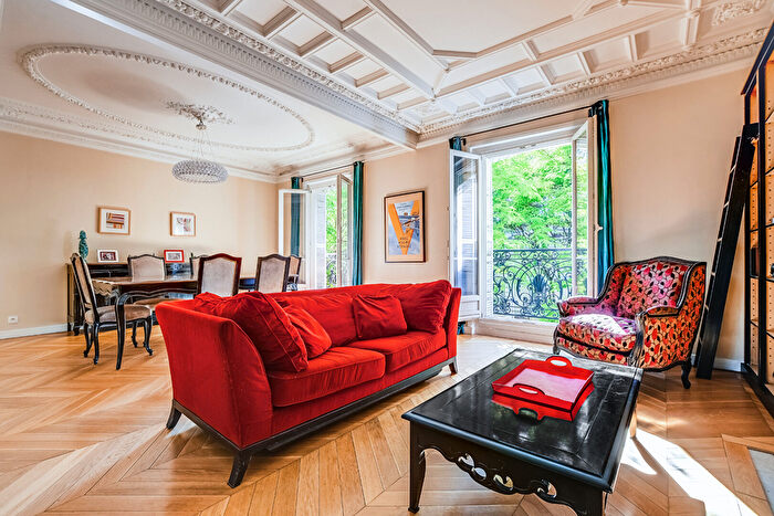 Appartement 5 pièces à vendre à Paris 19ème, La Villette, Porte de Pantin