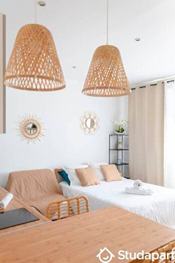 Appartement à louer - La Blancarde, Marseille ème - 1 pièce