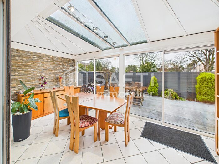 Maison à vendre - Mérignac, Capeyron - 4 pièces - 3 chambres