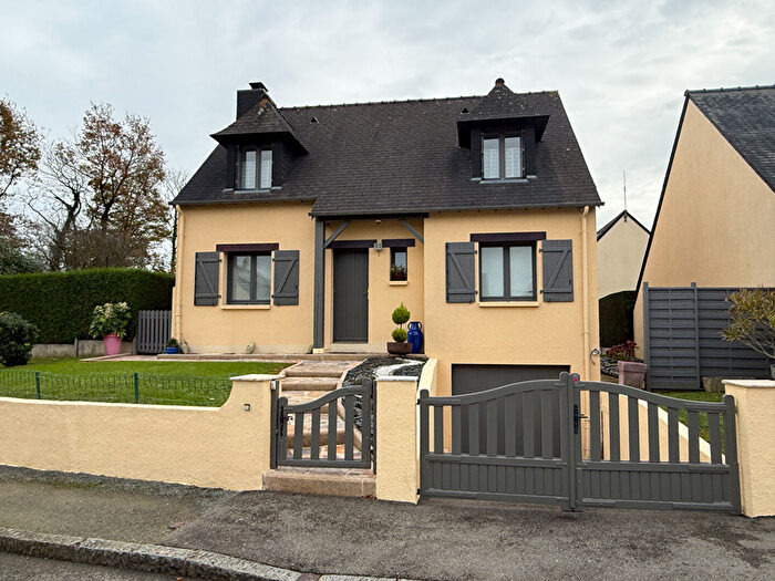 Maison à vendre - Montreuil-le-Gast - 5 pièces - 4 chambres