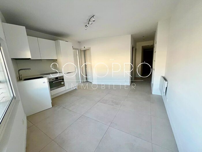 Appartement à louer - Nice, Baumettes - 3 pièces - 2 chambres