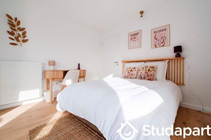 Barrière-de-Paris, Toulouse : Appartement 1 pièce à louer