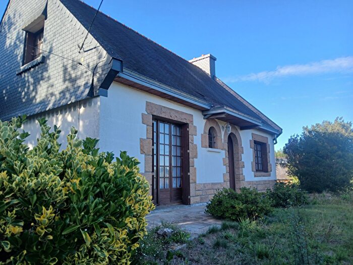 Plounévez-Moëdec : Maison 5 pièces à vendre