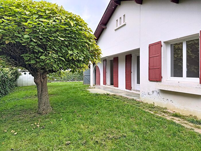 Maison à vendre - Saint-Gaudens - 5 pièces - 3 chambres