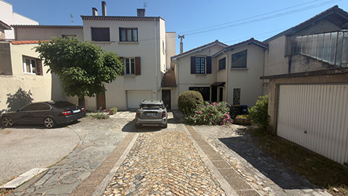 Maison 16 pièces à Valence, Faventines, à vendre