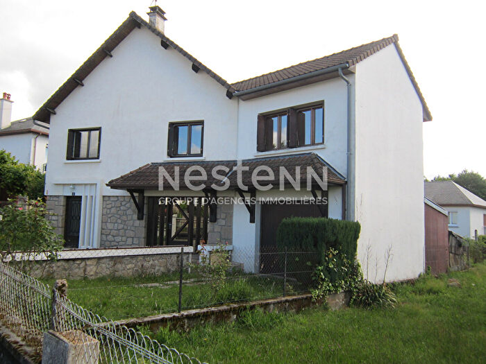 Maison 6 pièces à Ussel, à vendre