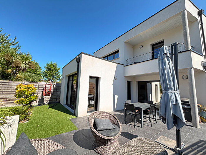 Maison à vendre - Bourgbarré - 6 pièces - 4 chambres