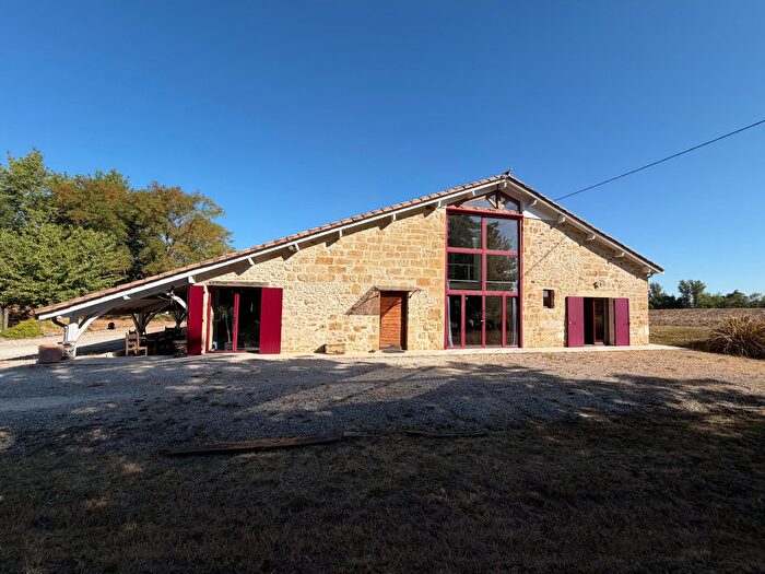 Maison 6 pièces à vendre à Monteton